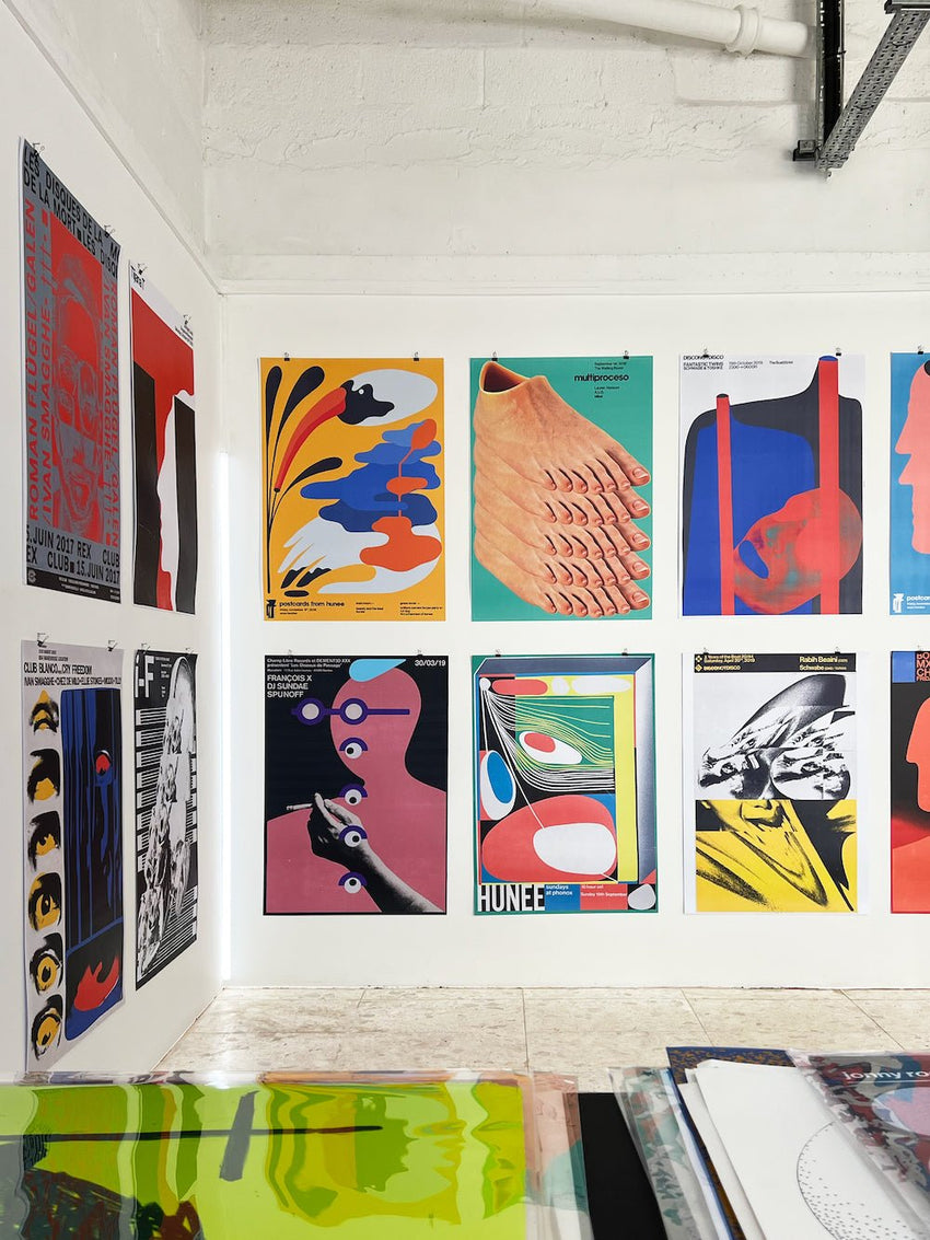 Floating Bstrd - Forget About White Walls